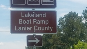 Lakeland Boat Ramp road signs planted 2018-04-26 | WWALS Watershed ...